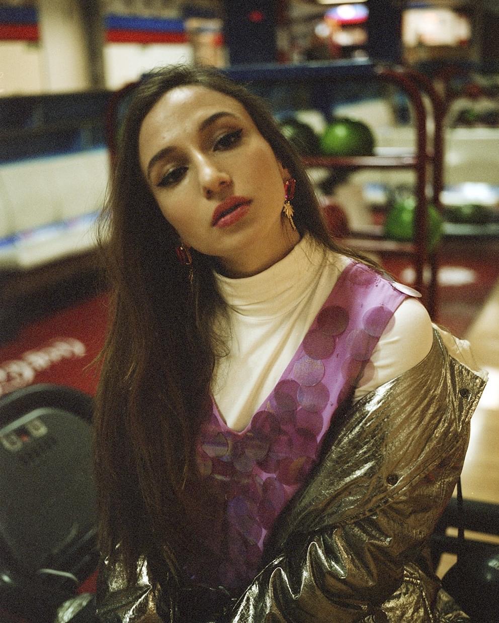 "Doppio taglio" è il nuovo brano di Laila Al Habash - PAROLE INDIE